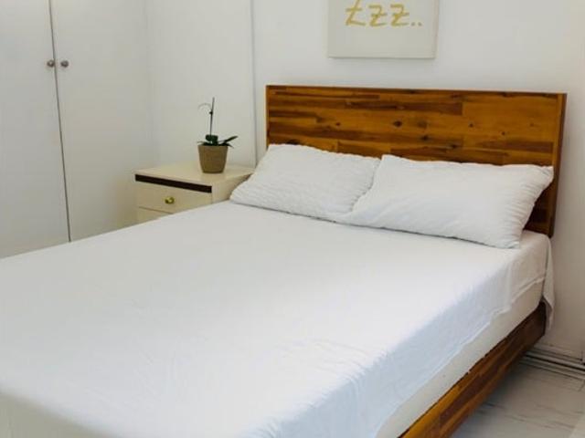Room at Chingford Lane, Greater London