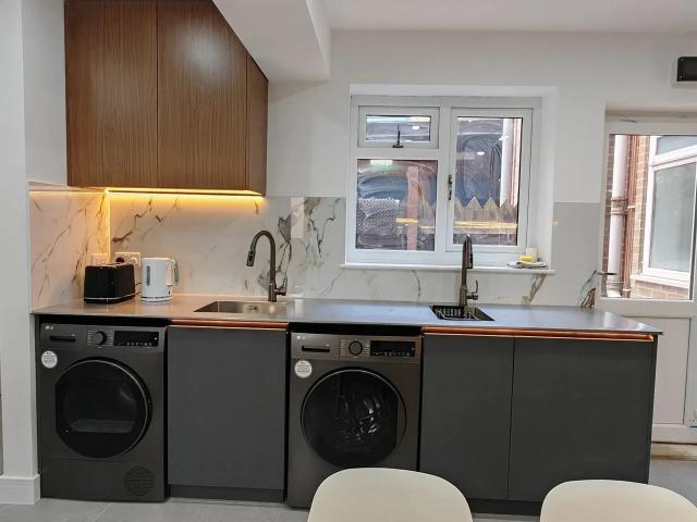 Room at Chilwell Road, Nottingham