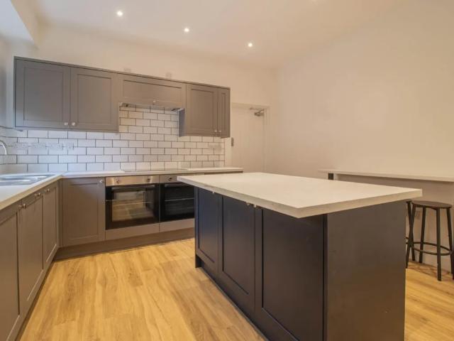 Room at Chilwell Road, Nottingham