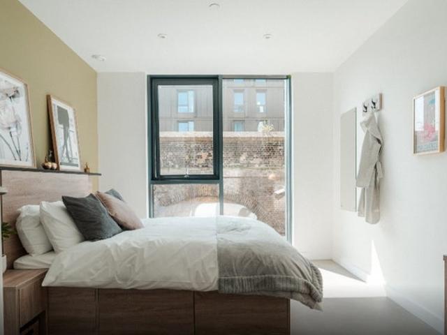 Room at Childers Street, Greater London