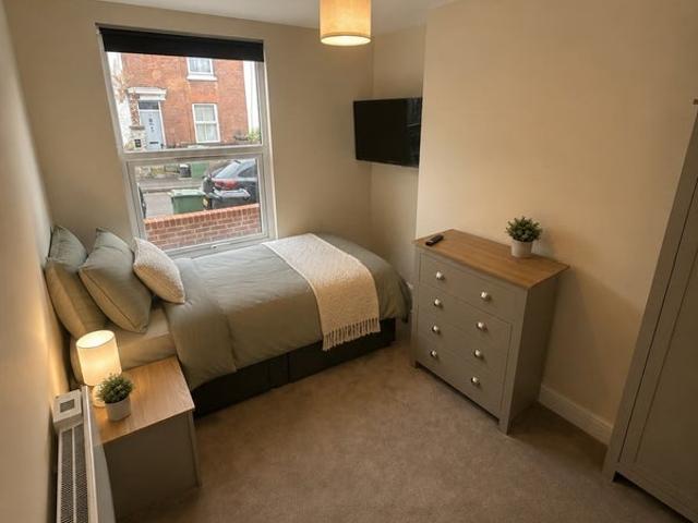Room at Chillington Street, Maidstone