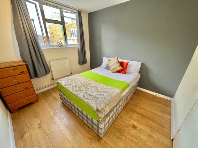 Room at Chipka Street, Greater London