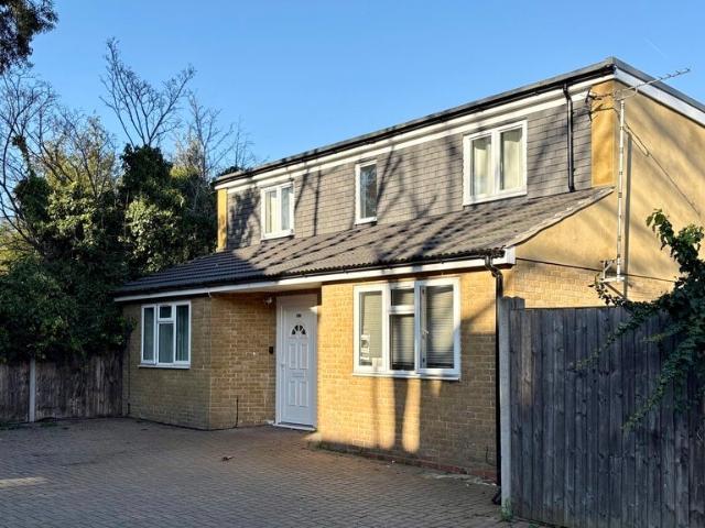 Room at Chobham Road, Greater London