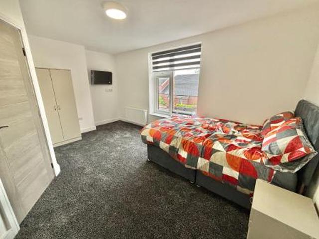 Room at Chorley Old Road, Bolton