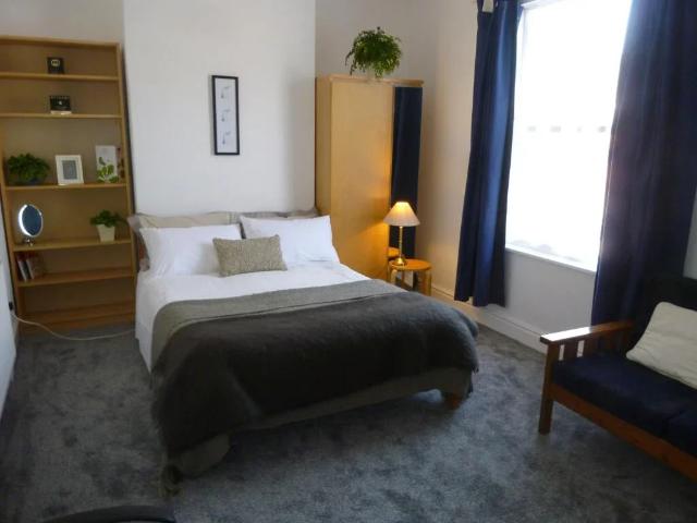 Room at Christ Church Street, Preston