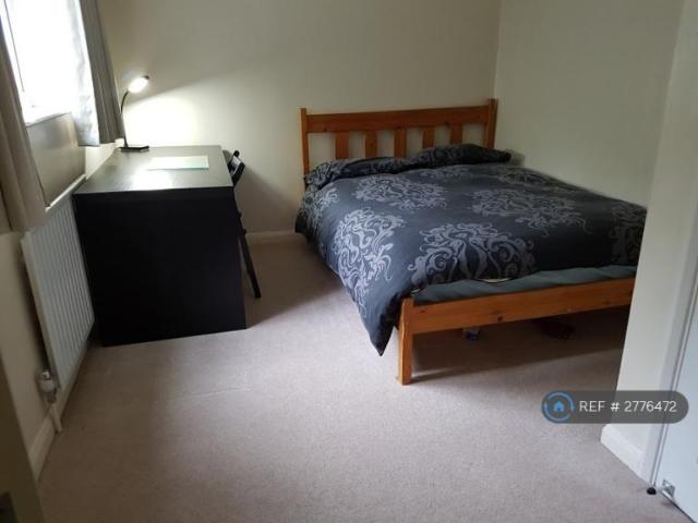 Room at Christchurch Road, Borough of Runnymede