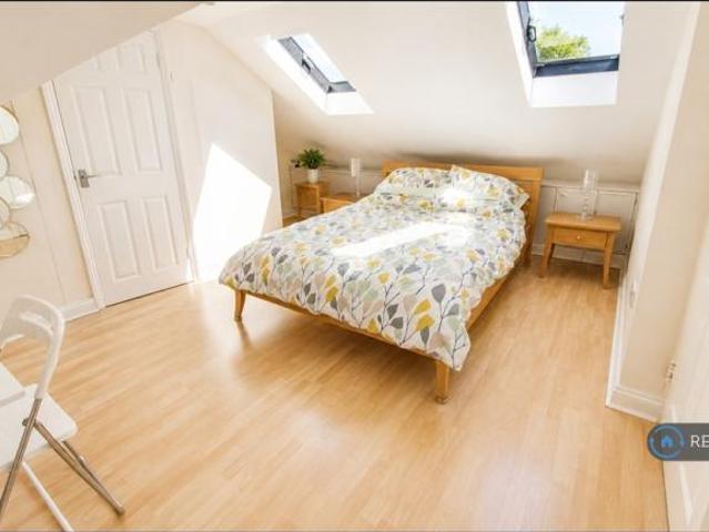 Room at Christchurch Street, Cambridge