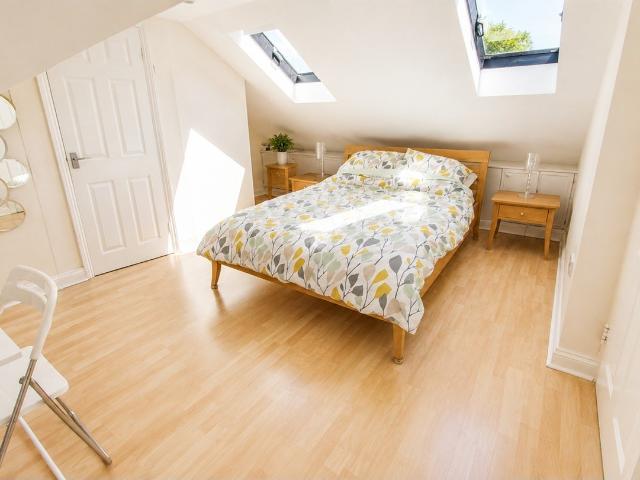 Room at Christchurch Street, Cambridge