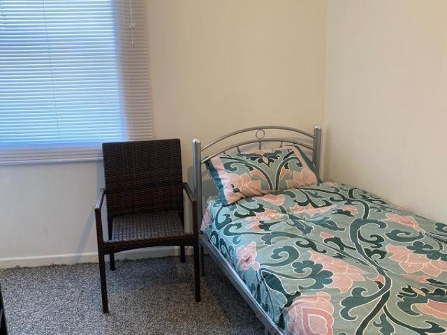 Room at Church Avenue, Bristol
