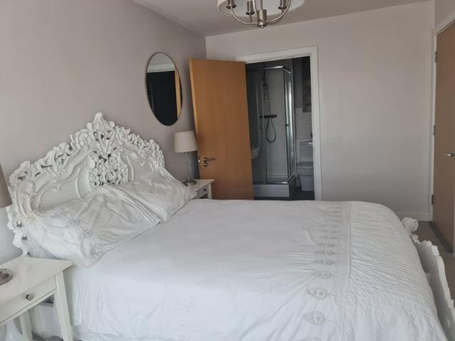Room at Church Road, Greater London