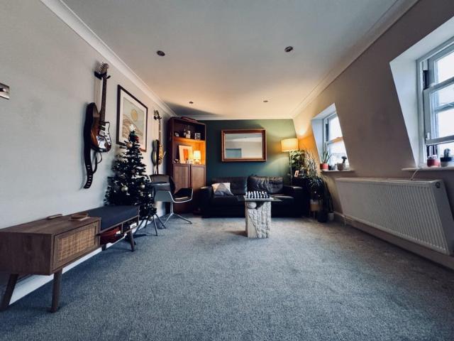 Room at Church Road, Greater London