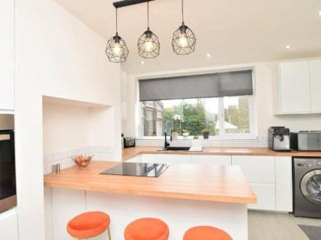 Room at Church Road, Huntingdonshire