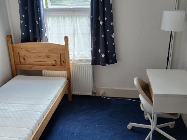 Room at Church Street, Greater London