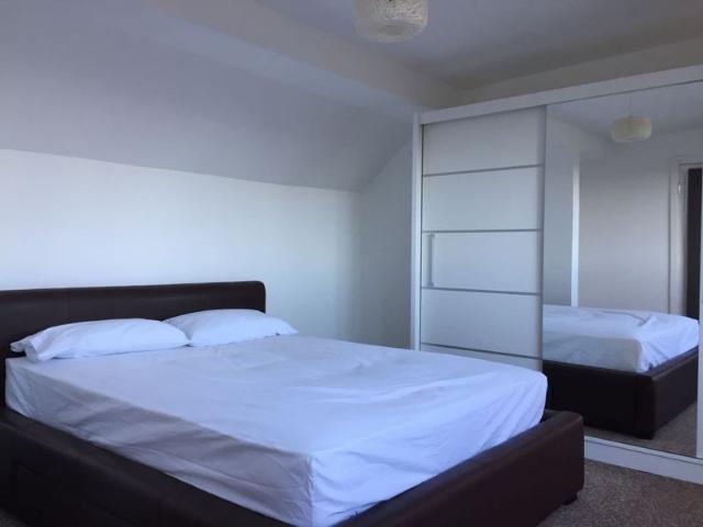 Room at Church Street, Greater London