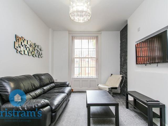 Room at Church Street, Nottingham