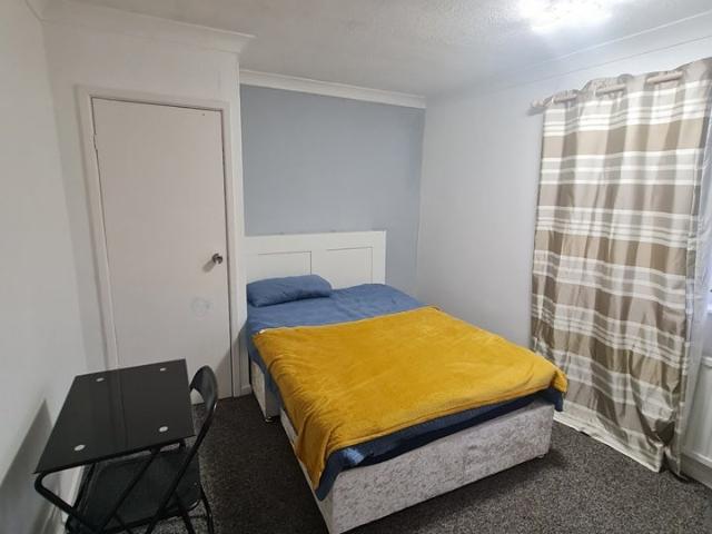 Room at Church Street, Peterborough