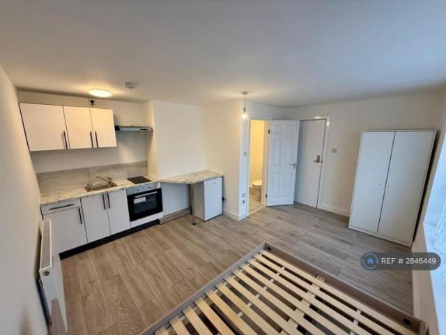 Room at Churchfield Road, Houghton Regis