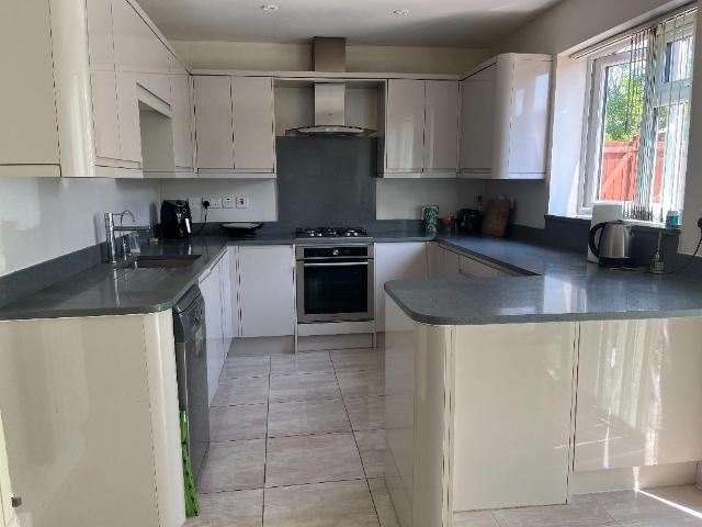 Room at Churchill Road, Slough