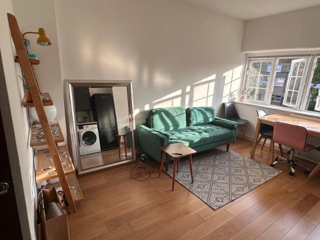 Room at Churchway, Greater London