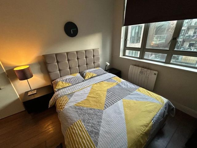 Room at City Road, Greater London