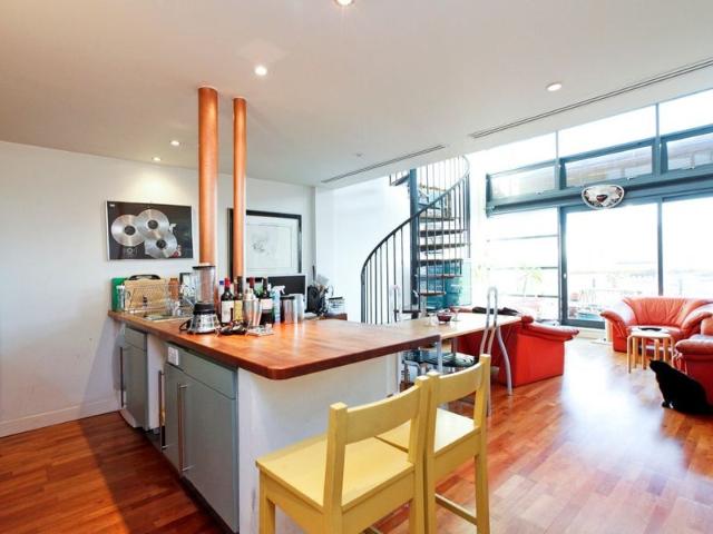 Room at City Road, Greater London