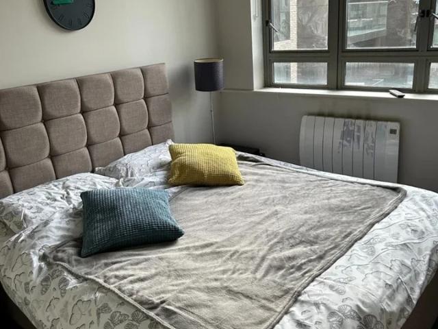 Room at City Road, Greater London