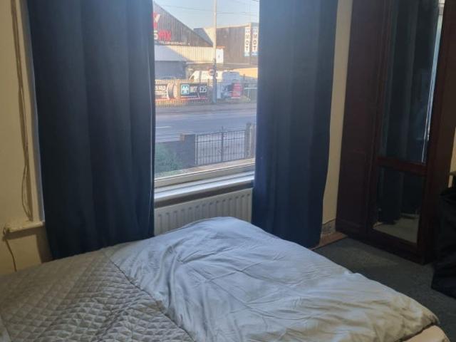 Room at City Road, Sheffield