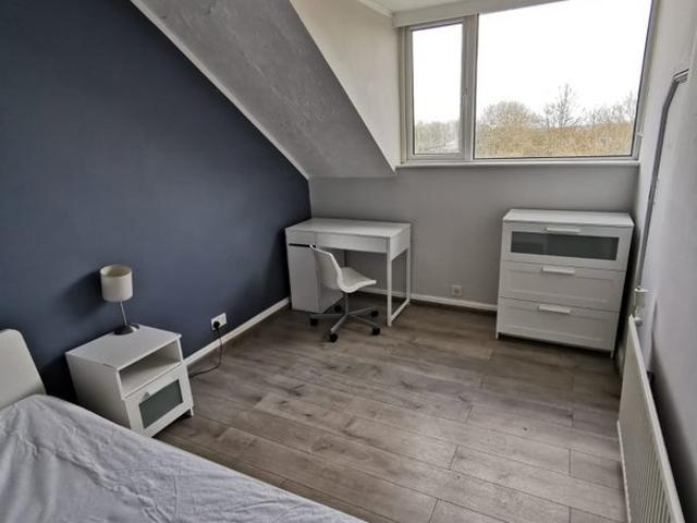 Room at City Road, Sheffield