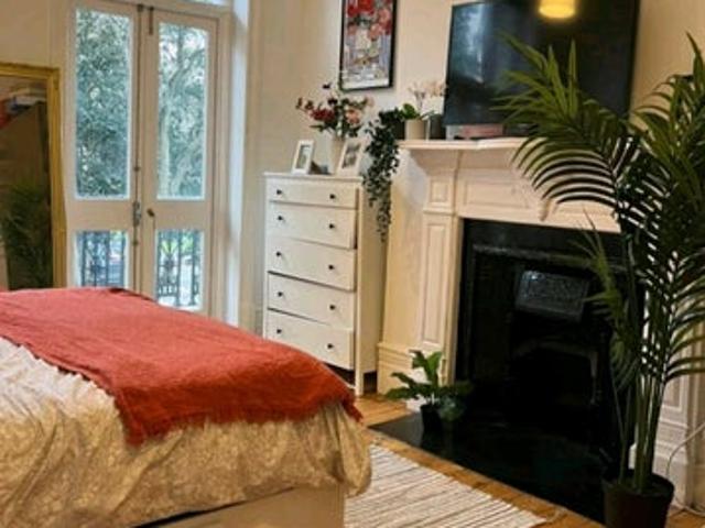 Room at Clapham Common North Side, Greater London