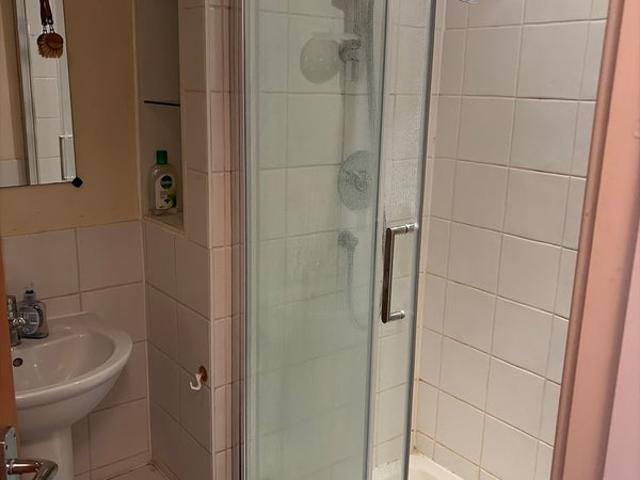 Room at Clapham Manor Street, Greater London