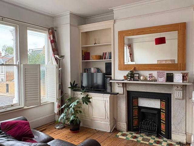 Room at Clapham Manor Street, Greater London