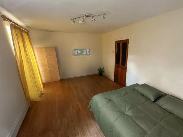 Room at Clapham Road Estate, Greater London