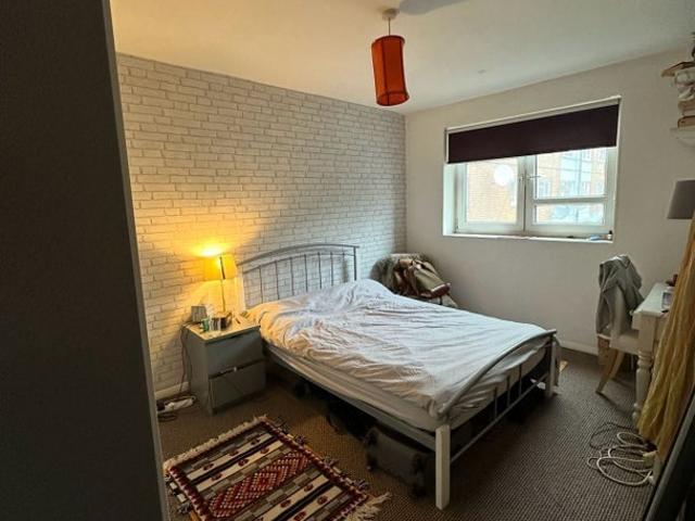 Room at Clapham Road, Greater London