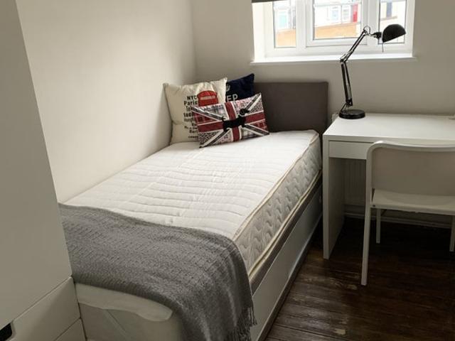 Room at Claremont Road, Greater London
