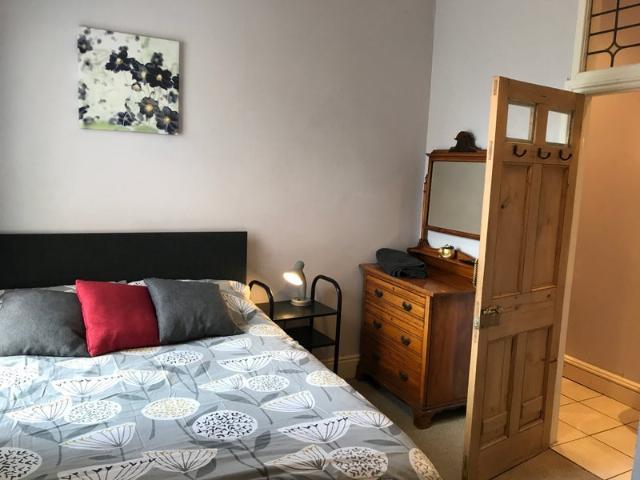 Room at Claremont Road, Rugby