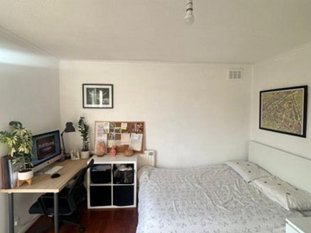 Room at Clarence Avenue, Greater London