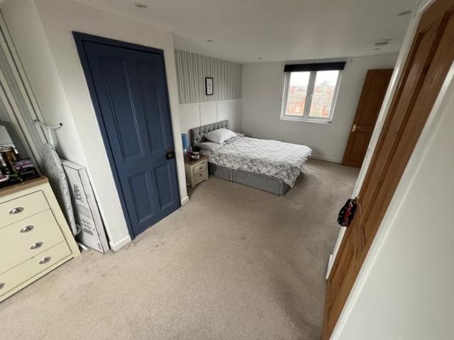 Room at Clarence Avenue, Northampton