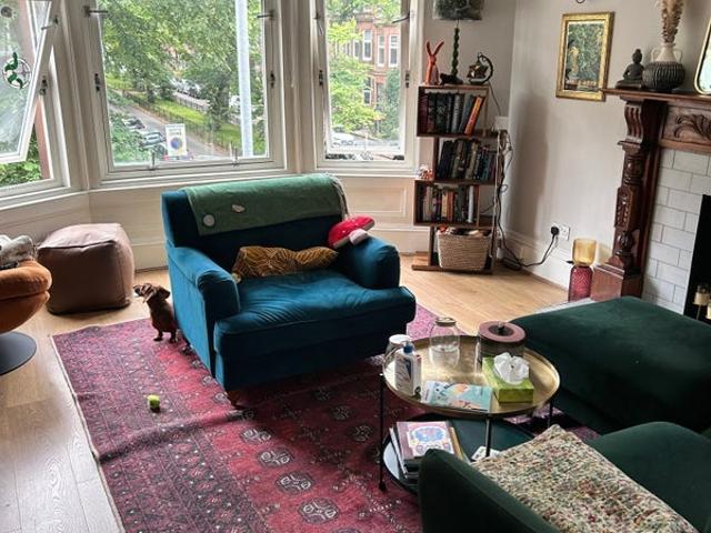 Room at Clarence Drive, Glasgow