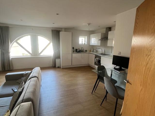 Room at Clarence Road, Greater London