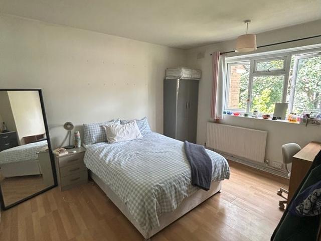Room at Clarence Walk, Greater London