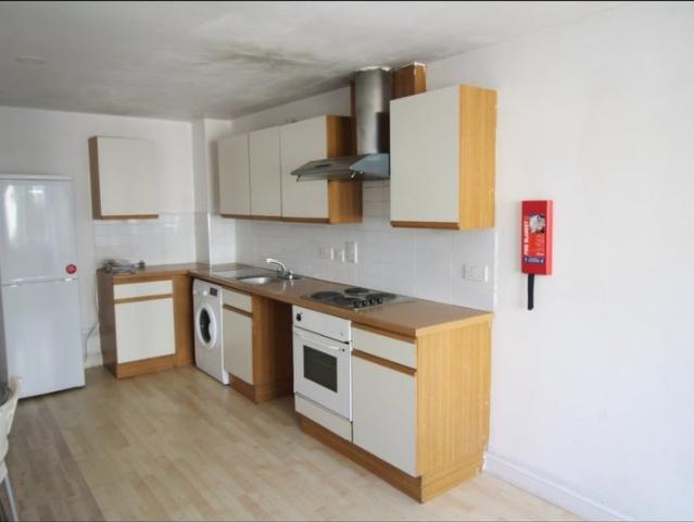 Room at Clarendon Road, Leeds