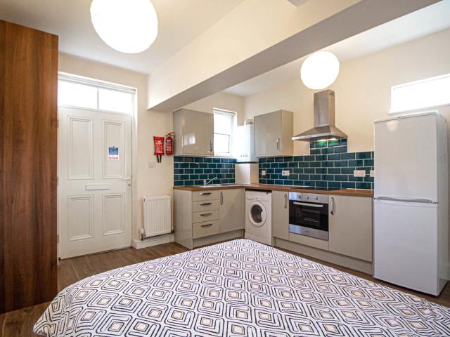 Room at Clarendon Road, Leeds