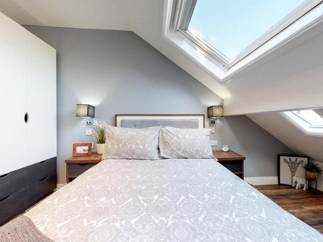 Room at Clarendon Road, Leeds