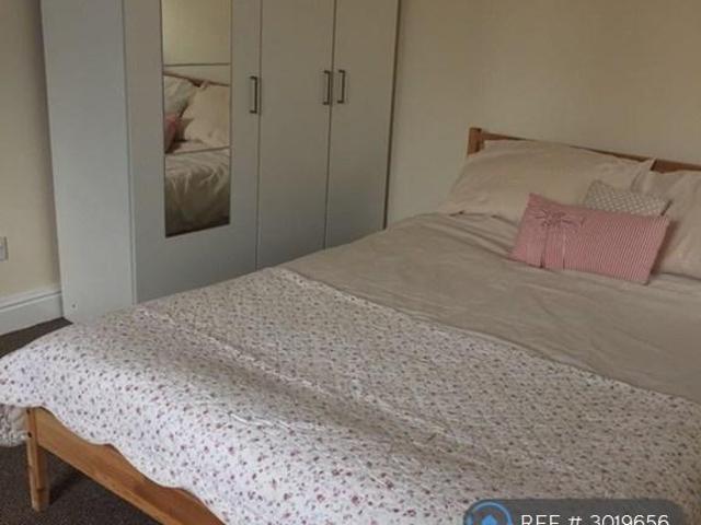 Room at Claridge Road, Stoke on Trent