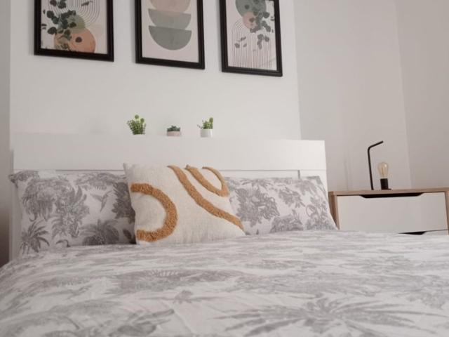 Room at Clark Street, Bristol