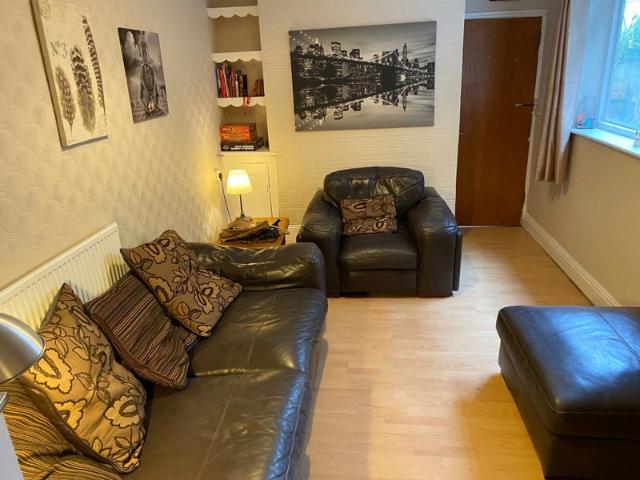 Room at Claude Road, Cardiff