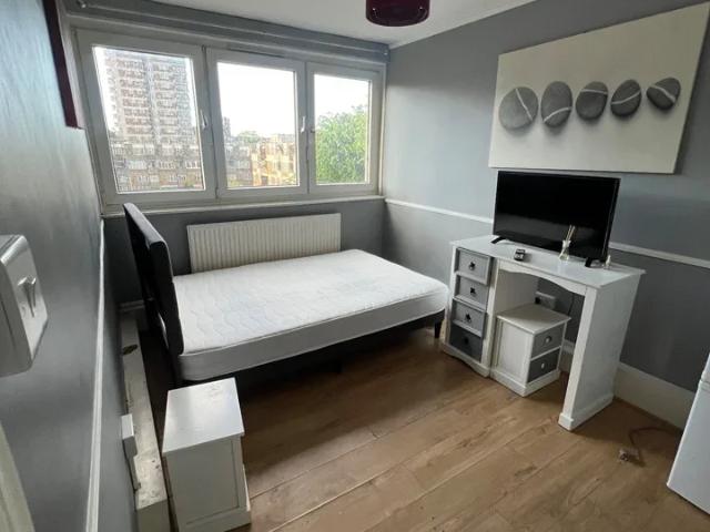 Room at Clayton Road, Greater London