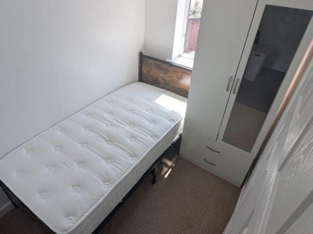 Room at Clay Brookes Lane, Coventry