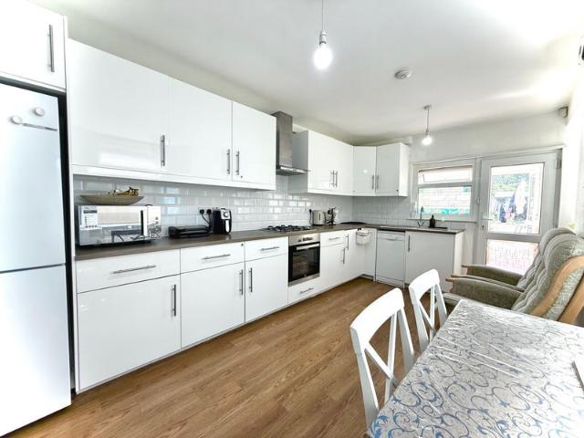 Room at Clements Road, Greater London