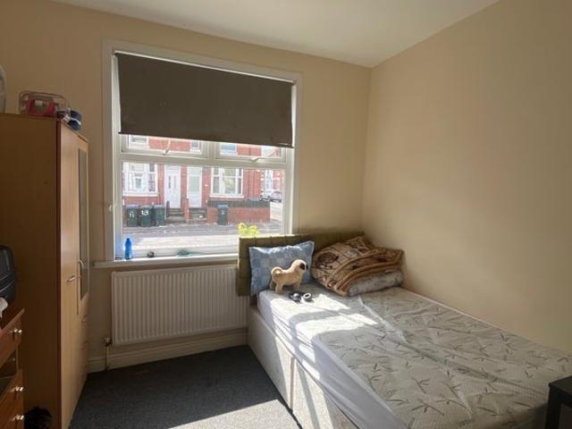 Room at Clements Street, Coventry